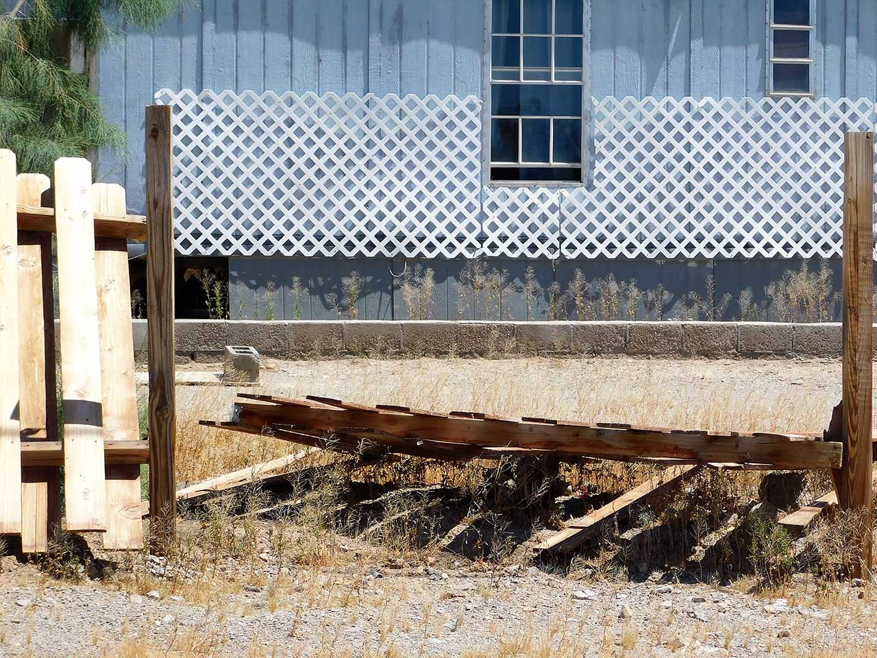 5 Signs It May Be Time to Replace Your Home Fence - Legend To Kings ...